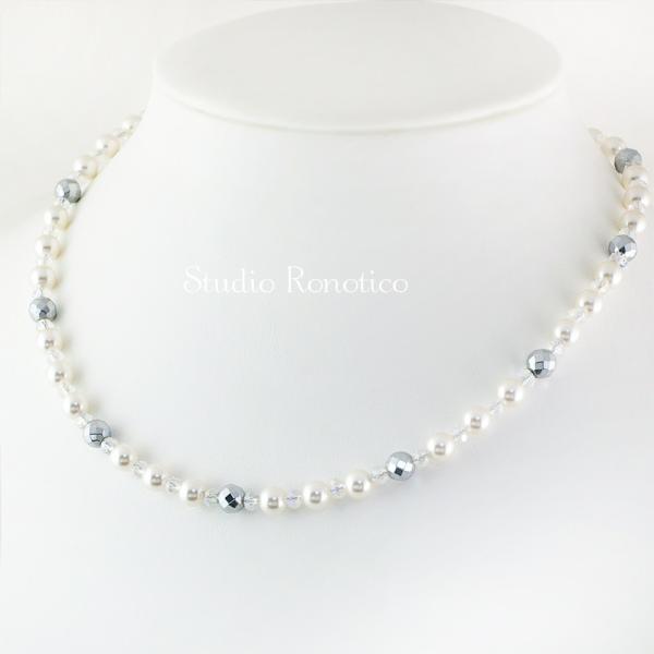 磁気ネックレスには見えない、おしゃれな磁気ネックレス軽やかな４ｍｍベビーパールタイプと適度なボリュームの６ｍｍタイプがございます。こちらのページは６ｍｍタイプです。オーストリア製クリスタルパールを使い、磁気パワーのあるヘマタイトにもカットが...