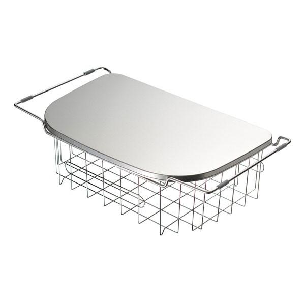 ● シンク内にも、天板の上でも使える深型水切りカゴ。 ● トレーはシンク内に調理スペースを広げたり、天板の上で水受けトレーとして使えます。 ● シンクのコーナーにフィットする角丸＆末広がり形状です。【サイズ】幅25.5×奥行45.2×高さ1...