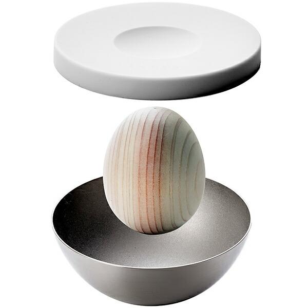 内側の加工で軽快に擦れ、お手入れも簡単です。フタは擦る際の台になり、擦った後の保管にも便利。ナッツや粒コショウ、緑茶の擦りつぶしにも使えます。　　【サイズ】直径93mm×高さ48mm【重量】116g【材質】本体：18-8ステンレス、フタ：シ...