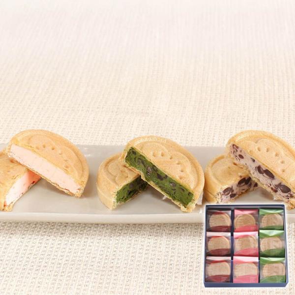 大山牧場の純生クリームと北海道十勝産小豆・抹茶・いちごの三種。まるでアイスクリームのような最中です。箱サイズ(cm)：21×21×10cm現品・内容・サイズ・材質：小豆3個、抹茶3個、いちご3個製造生産地：兵庫県賞味期間：出荷日より冷凍30...