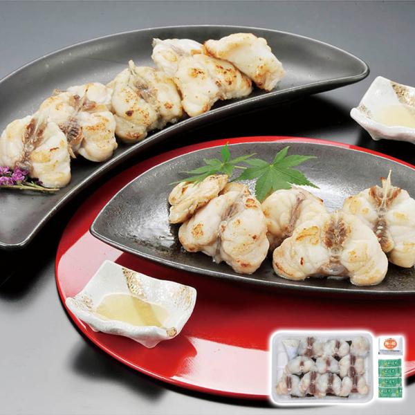 国産天然フグを大人気の焼きフグ用に仕立てました。フグを大きめにぶつ切りにし昆布を一緒に盛り付けています。たっぷり油を引いたフライパンで焦げ目が出来るまで焼くだけの簡単調理です。つけタレは伊豆大島の焼き塩と大分産100％カボス果汁でさっぱりと...