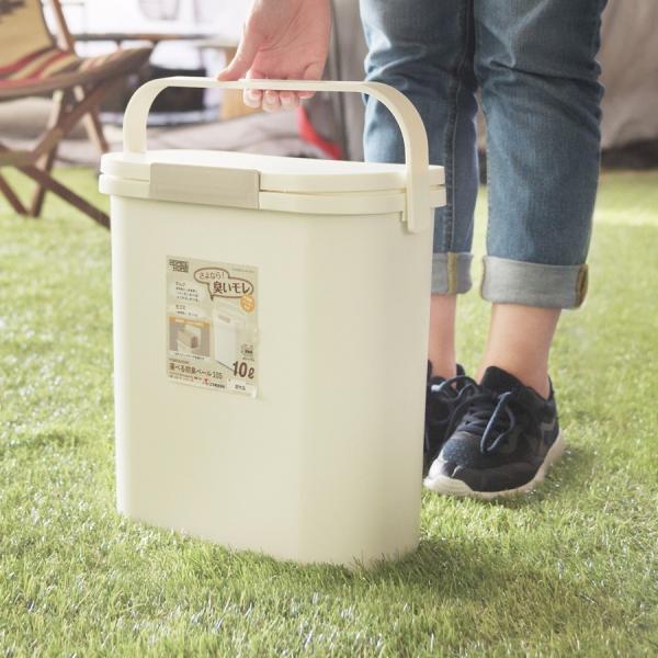 使いたい場所に「置ける」、「運べる」コンパクトな生ゴミバケツ10Lサイズ(cm) W31.8×D18×H32.3 機能 容量：約10L スペック 本体・中容器・蓋・バックル・ハンドル：PP　パッキン：発泡P