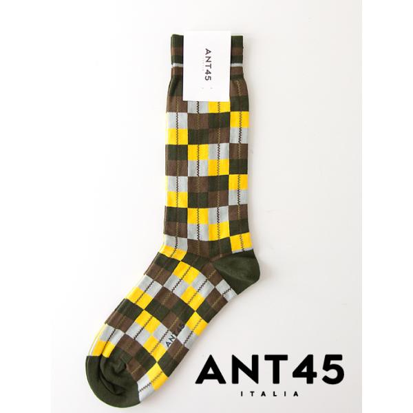 2021年デビューの新鋭ソックスブランド「ANT45/アント クワランタチンクエ」より、久々に楽しいソックスが入荷しました。斬新なアーガイル柄でやや薄手のカジュアルソックスです。履くたびに気分が高揚するソックスを是非お試しください。▼プレゼ...