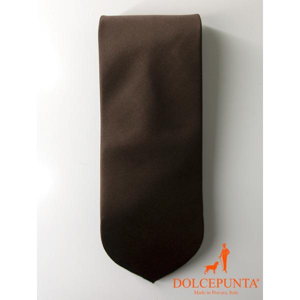 「DOLCEPUNTA/ドルチェプンタ」より、光沢感のあるシルクサテン地の無地ネクタイが入荷しました。ブランドアイコンの大剣/小剣のスウィートポイント(ハート型)のデザインが特徴のネクタイです。表地と芯地の間に高級裏地として知られるキュプラ...