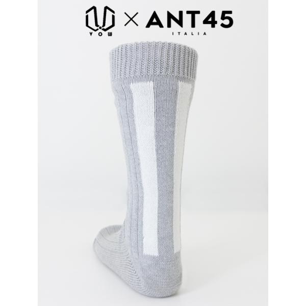 当店と国内外の協力者で企画・開発を行うブランド「VOW/ボウ」より、オリジナルデザインのラインソックスが入荷しました。当店で大好評のソックスブランド「ANT45」に作成を依頼したオリジナルのラインソックスです。肌触りの良い上質な素材を選定し...