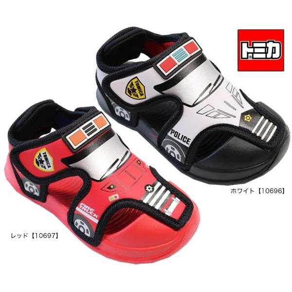 大きく広く開くのでお子様にも履きやすい！製造過程で細かい汚れやプリントずれがある場合がございます。ご了承ください。箱無しの商品になります。梱包はビニール袋になります。カラー◎ホワイト・レッド素材 ◎合成原産国◎中国サイズ◎15〜19cm履い...