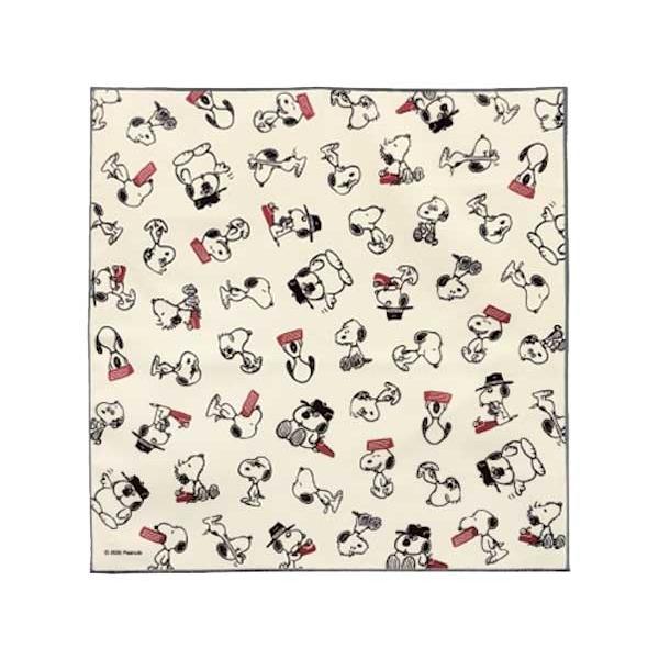 スヌーピーがランチクロスになって登場☆抗菌防臭付きでシワになりにくいカラー◎Have a blast素材 ◎ポエステル原産国◎中国サイズ◎約H450×W450mmネコポス対象品（ポスト投函にてお届けいたします）*厚さが2.5cmまでの商品*...