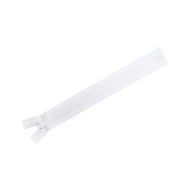 【商品概要】カラー: 白素材: テープ部分: ポリエステル ■チェーン部分: ナイロン ■スライダー部分: 亜鉛合金サイズ: 30cm(1袋10本)本体サイズ :30cm【商品説明】【商品詳細】ブランド：YKK商品種別：ホビー商品名：Y.K...