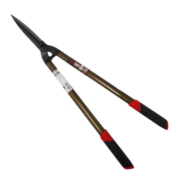 【商品概要】用途:生垣のお手入れ用切断能力:10ｍｍ以下 ※生木の種類や季節等によって異なります。刃長:160mm刃仕様:ダブル焼入れ柄:アルミ【商品説明】説明生垣のお手入れに。ダブル焼入れで、こじれに強く、長切れ実現。注意1:最初に使用さ...