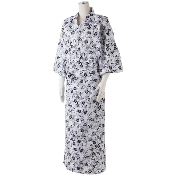 【商品概要】綿 100%の肌に優しいガーゼ寝巻き背中の上部にガーゼを使用婦人用は花柄模様柄の種類は選べません【商品説明】【商品詳細】ブランド：竹虎商品種別：ドラッグストア商品名：竹虎 竹虎ガーゼ寝巻き 婦人用 Mサイズ製造元：竹虎商品番号：...