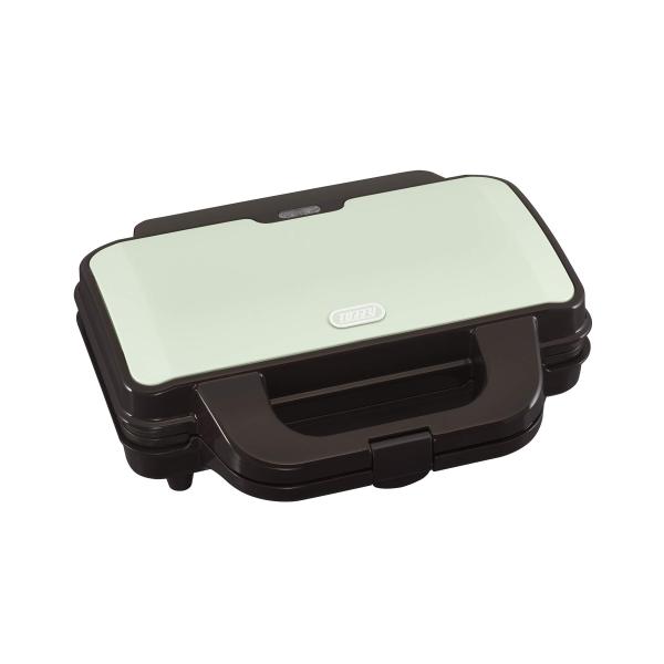 【商品概要】食パンのミミを切らずに、食材をはさむだけ！ 手軽に作れるホットサンドメーカー！あつあつのホットサンドが約5〜6分でできあがります。対応食パンサイズ：8〜12枚切。（2枚重ねて焼く場合）サンドする具やソースをアレンジすれば、朝食や...