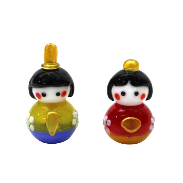 【商品概要】お内裏様　全長：2.4ｃｍ　お雛様　全長2ｃｍ【商品説明】【商品詳細】ブランド：フォーカート商品種別：平飾り商品名：フォーカート 置物 マルチ お内裏様 全長:2.4ｃｍ お雛様 全長2ｃｍ かわいい手作り ガラス細工 幸せころ...