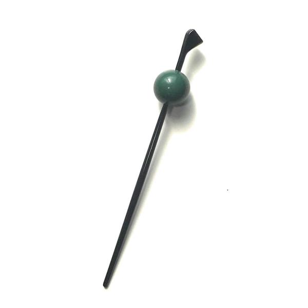 【商品概要】メイン素材：アクリルサイズ：約2.5cm×18cmシンプルな飴玉をモチーフにした玉かんざしです。成人式の振袖・卒業式の袴の時や花火観覧の浴衣の際など和装全般に良く似合います。カラーバリエーション：ピンク・パープル・レッド・グリー...