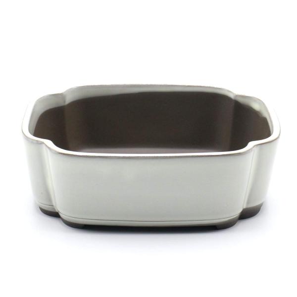 【商品概要】白色?アイボリーの釉薬のかかった綺麗な盆栽鉢です。盆栽はもちろん、山野草など草物を植えてもよく映えます。色はクリーム　上から見た形は木瓜（モッコ）幅18.4センチ×奥行13.7センチ×高さ6.5センチ小品?中品盆栽にぴったりの大...