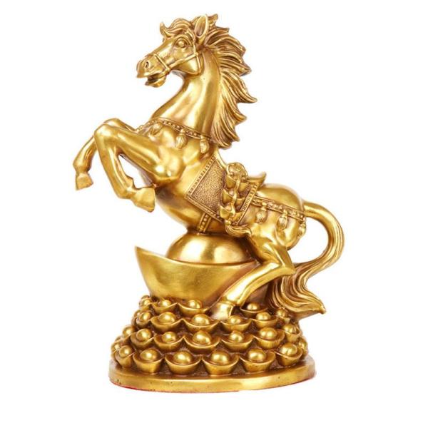 【発売日：2025年12月02日】古代では「馬」が生活の要であり、健康や豊作、発展の象徴でもありました。古来、馬は「神の乗り物」として神聖視され、神社に馬を奉納する信仰があった。事業が発展・商売繁盛・五穀豊穣・家内安全などのご利益があるとし...