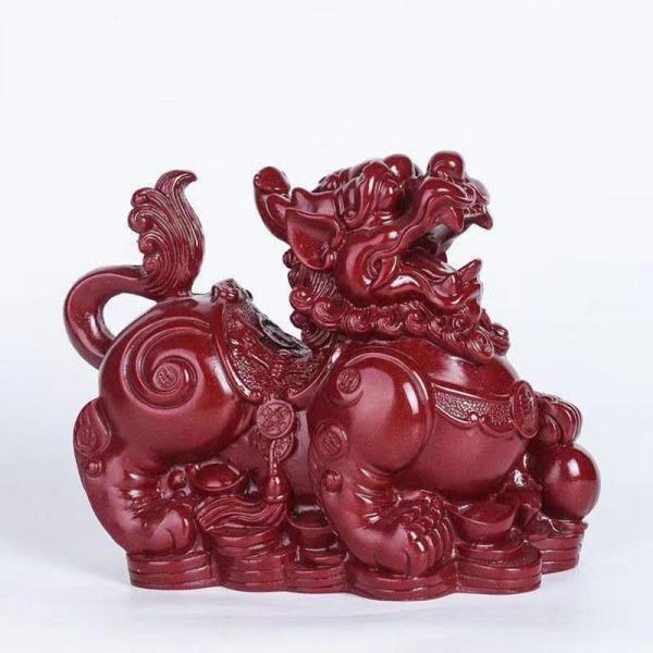 【発売日：2025年12月09日】ギャンブルや投資など、偏財（変動性のある財）を四方八方から集めてくると言われる力強いアイテム。主に玄関や窓側などの開口部に顔を向けて置くと良いと言われます。豼貅は眠たがりなので寝室、トイレは避けましょう。豼...