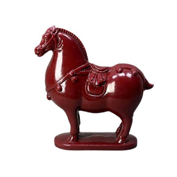 【発売日：2025年12月09日】馬は神の使いとされており、願いを叶えてくれる動物の象徴とされていたのです。馬を飾ることで、その場所に財運を招き、また事業運もアップすると言われているのです。風水では、馬は大変縁起が良いものなので、置物として...