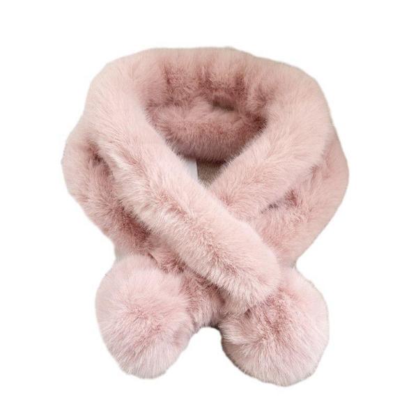 【発売日：2025年12月23日】【ボリューム感マフラー】防寒もオシャレも両立でき、程よいボリューム感がコーディネートをバランス良く仕上げてくれます。とってもキュートで、ふかふかの肌触りが特徴的なアイテムです。寒い季節のファッションをもっと...