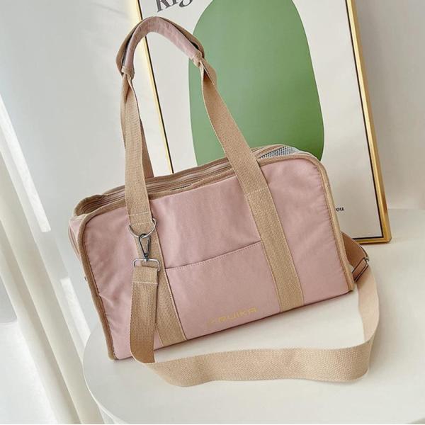 【発売日：2024年06月27日】【2way】：手提げ、肩掛けペットバッグ2way使える手提げ猫犬キャリーバッグです。【適用場合】通院、お出かけ、旅行、ピクニック、また災害時の急な避難の時など様々なシーンで活躍してくれる小型犬用のキャリーパ...