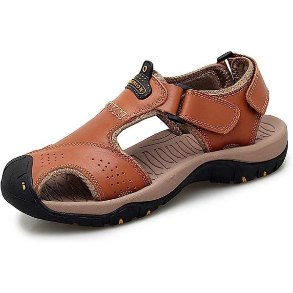 【発売日：2024年04月23日】足当たリ良く： ファッションサンダル、かれにくく弾力のある、衝撃吸収コンポジットソールを採用！足当たリ良く、履き心地良好。素足に心地よりサラリとした感触で心地よい。通気・抗菌： 紳士サンダル通気性に優れた設...