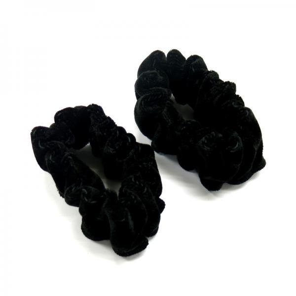 トラックの燃料タンクからの少量の垂れ漏れを止めて汚れを防止する金華山製のバンドです。給油口の首の部分にかぶせて装着下さい。キャップ部にかぶせてご利用いただいてもOKです。告知:この製品はダブルアールエンジニアリング様の企画により開発、貨物堂...