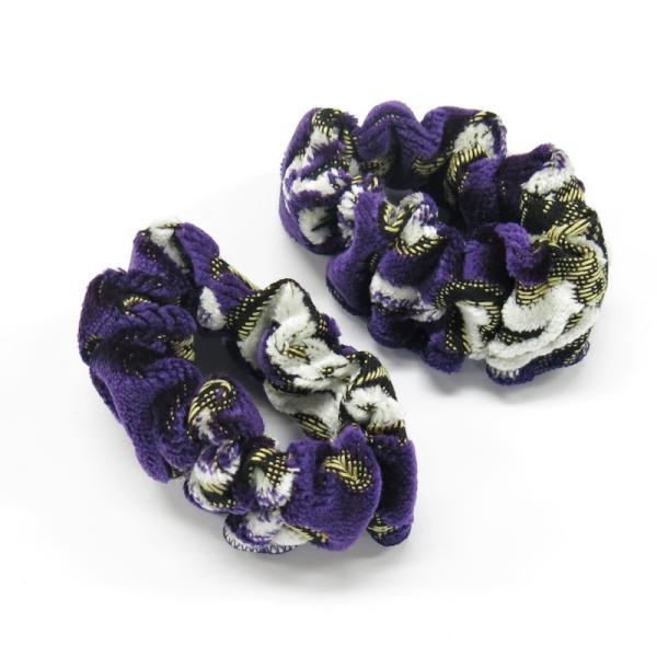 トラックの燃料タンクからの少量の垂れ漏れを止めて汚れを防止する金華山製のバンドです。給油口の首の部分にかぶせて装着下さい。キャップ部にかぶせてご利用いただいてもOKです。告知:この製品はダブルアールエンジニアリング様の企画により開発、貨物堂...