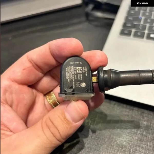 車両 TPMS タイヤ エア圧 センサーモニター システム EB3T-1A180-BD 315 MHZ カスタム パーツ アクセサリーModel Number:EB3T-1A180-BDBrand Name:YYJTZOrigin:Main...