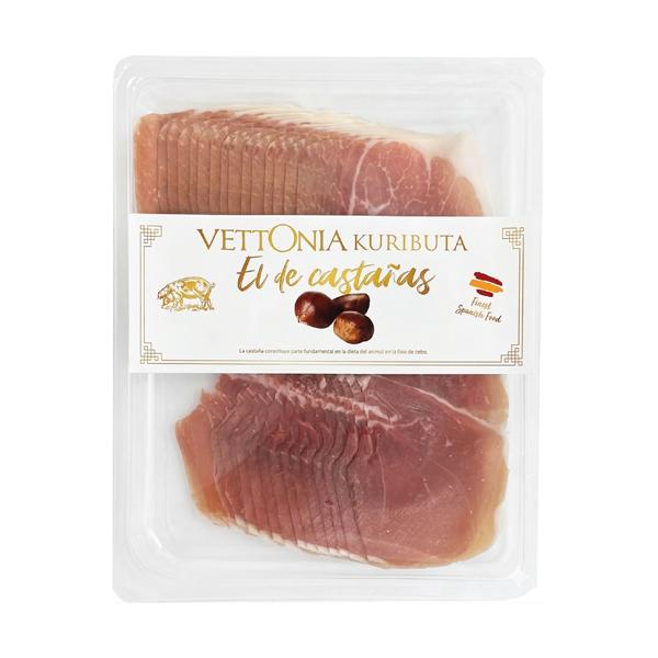 栗を食べて育つことで、一般的な白豚よりも脂肪に甘みがあり、肉質が非常に柔らかいのが特徴です。不飽和脂肪酸を豊富に含み、口に入れた瞬間に脂身がさらりと溶け出し、ナッツのような豊かな香りが広がります。赤ワインやシャンパンはもちろん、フルーツやチ...