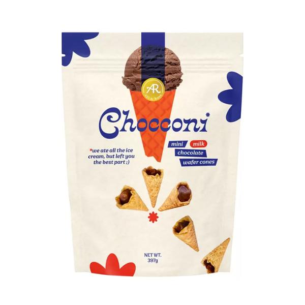 濃厚なチョコレートとサクサクのビスケットの組み合わせが絶妙なコーン型のチョコレートクッキーです。お子様から大人まで楽しめるかわいいお菓子です。適度な大きさで食べやすく、分け合うのに適しています。■名称:菓子■原材料名:ワッフルコーン（小麦粉...