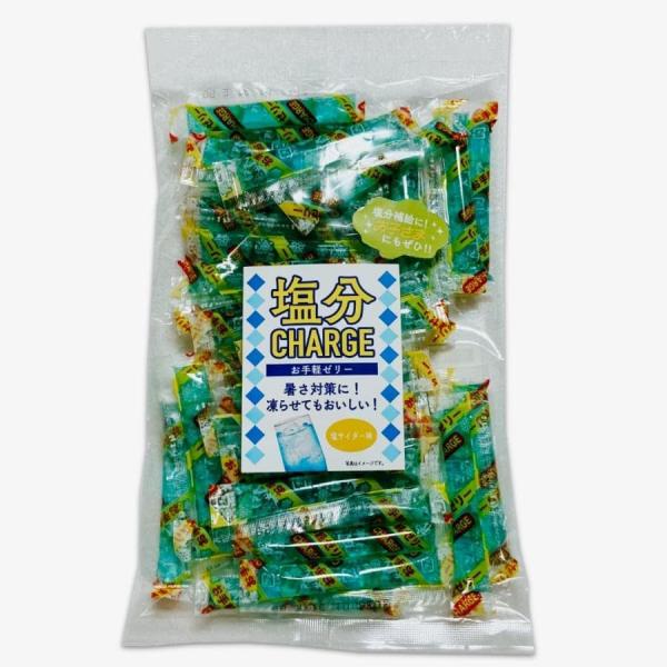 お早めにおめしあがりください。また、賞味期限が短い等の理由でのご返金は致し兼ねますので予めご了承ください。手軽に塩分・水分補給ができる塩サイダー味のスティックゼリーです。夏場のスポーツや屋外作業での発汗作用により、失われがちな塩分・水分をバ...