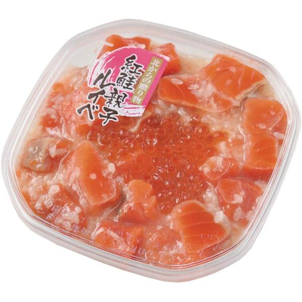 皮や骨を取り除いた紅鮭の刺身を糀に漬けた石狩漬け。そこい贅沢にもいくらをトッピングした紅鮭の親子漬け。トロッとした鮭のルイベは北海道を代表する郷土料理です。サーモン紅鮭の脂が程よい濃厚さを出しながらもあっさりとした味付けとなっています。北海...