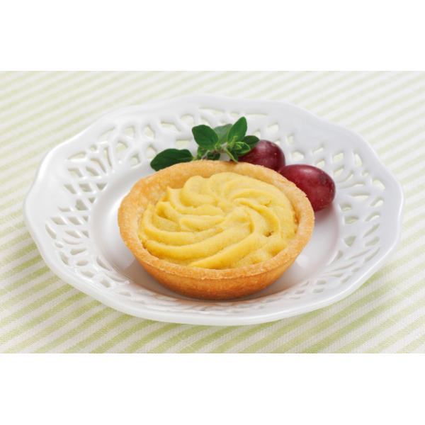 タルト生地にさつまいもと栗のクリームを絞りました。さつまいもと栗のコクと風味を活かし、やさしい味わいに仕上げました。原料に卵・乳・小麦を使用しておりません。フレンズスイーツ専用工場で製造をし、卵・乳・小麦のアレルゲン検査（合格基準対象アレル...