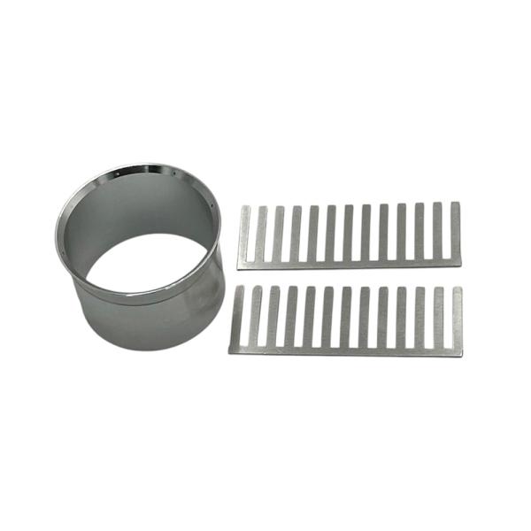 源流という過酷な環境で一人が一回分の食事に必要とする湯を確実に手に入れることを目指し開発された高火力・小型・堅牢なRSR Stoveに組み立てモデルが出来ました。トルネード燃焼の要となる部品がキットとして提供され、購入者が自身で用意したアル...
