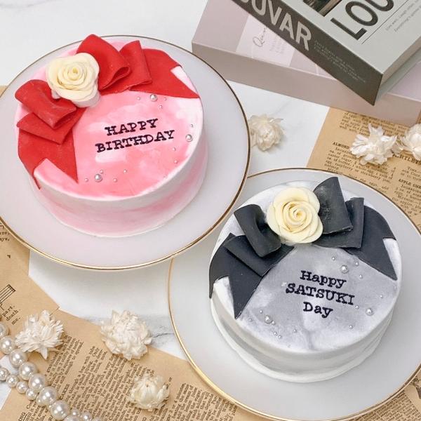 ■大理石風ローズリボンケーキ　6号お好きな色とメッセージでお作りします♪誕生日や記念日などのお祝いにおすすめのかわいいケーキです♪お好きなメッセージを20文字以内（漢字不可）でお入れいたします。中には甘酸っぱいいちごジャムがサンドしてありま...