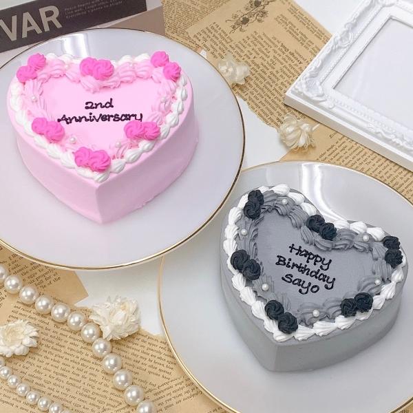 ■パステルハート型 小さなローズセンイルケーキ　4号お好きな色とメッセージでお作りします♪誕生日や記念日などのお祝いにおすすめのかわいいケーキです♪ご希望のメッセージを20文字以内（漢字不可）でお入れできます。※ケーキの中には、甘酸っぱいい...