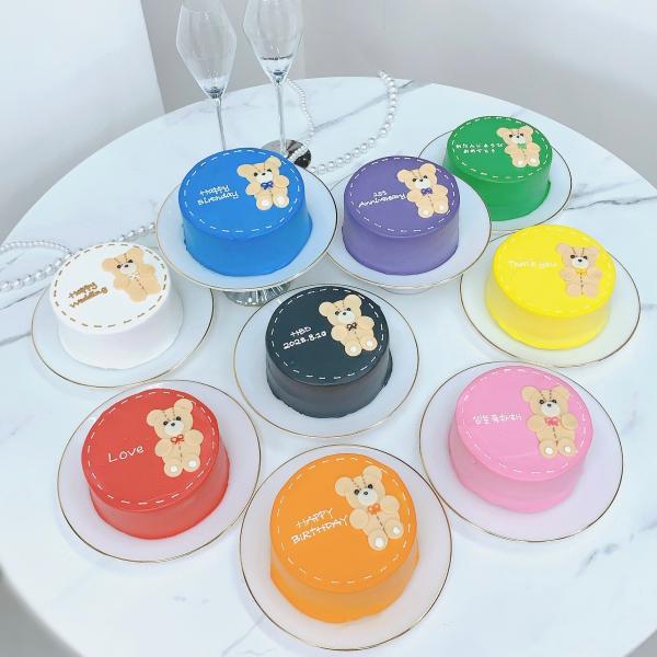 ■テディベアのセンイルケーキ　4号お好きな色とメッセージでお作りします♪誕生日や記念日などのお祝いにおすすめのかわいいケーキです♪テディベアはチョコレートでできています！お好きなメッセージを20文字以内（漢字不可）でお入れいたします。中には...