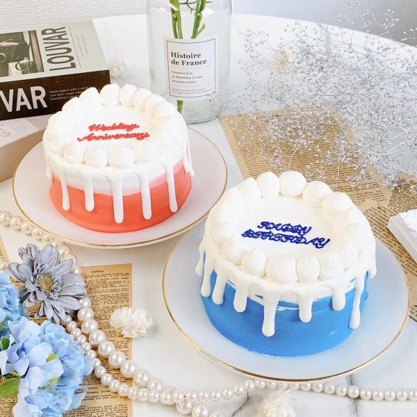 ■シンプルドリップセンイルケーキ 4号シンプルなデザインのドリップケーキです。ご希望のメッセージを20文字（漢字不可）でお入れいたします。ケーキの中には、甘酸っぱいいちごジャムがサンドしてあります。※商品写真はできる限り実物の色に近づけるよ...