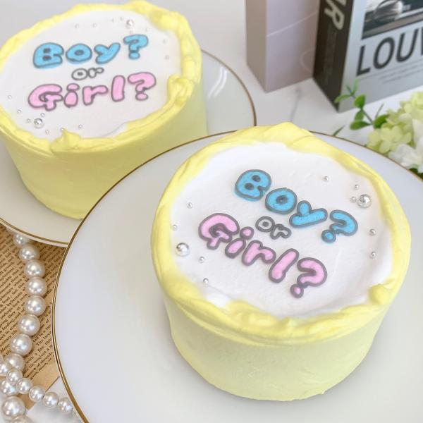 ■［ジェンダーリビール］レタリングセンイルケーキ　5号赤ちゃんの性別を発表するサプライズケーキです♪ブルーとピンクのクリームには、オレオが混ざっています♪※商品写真はできる限り実物の色に近づけるよう徹底しておりますが、お部屋の照明等により実...