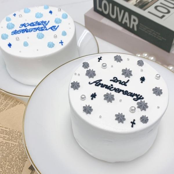 ■お星さまのセンイルケーキ 6号お好きな色とメッセージでお作りします♪誕生日や記念日などのお祝いにおすすめのかわいいケーキです♪お好きなメッセージを20文字以内（漢字不可）でお入れいたします。中には甘酸っぱいいちごジャムがサンドしてあります...