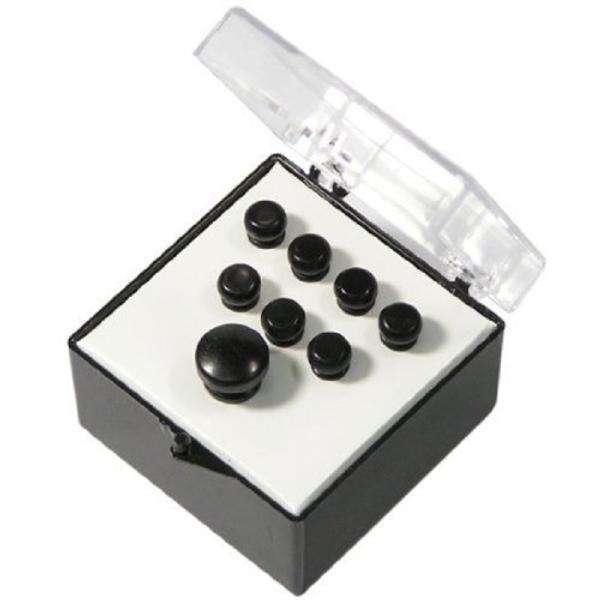 【商品名】　MARTIN 18APP17 ブリッジピン＆エンドピンセット エボニー材 【商品説明】　・マーチン純正エボニーピン 【サイズ】　高さ : 3.70 cm　横幅 : 5.30 cm　奥行 : 5.60 cm　重量 : 20.0 g...