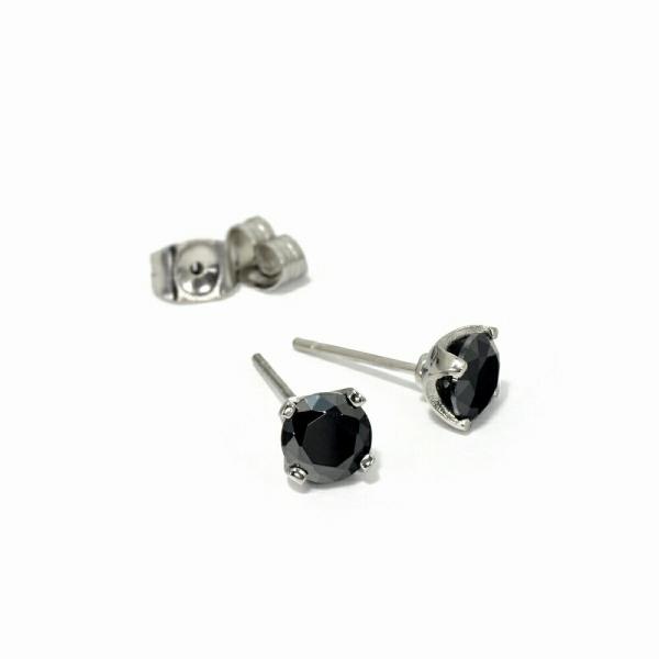 サージカルステンレスとは、金属アレルギーに強く医療用にも使用される体に優しい新素材ステンレス・スティールです。とても美しい光沢を持つ事からステンレス・スチールはアクセサリー素材として大変優れています。金属アレルギーに強い！医療用ステンレス製...