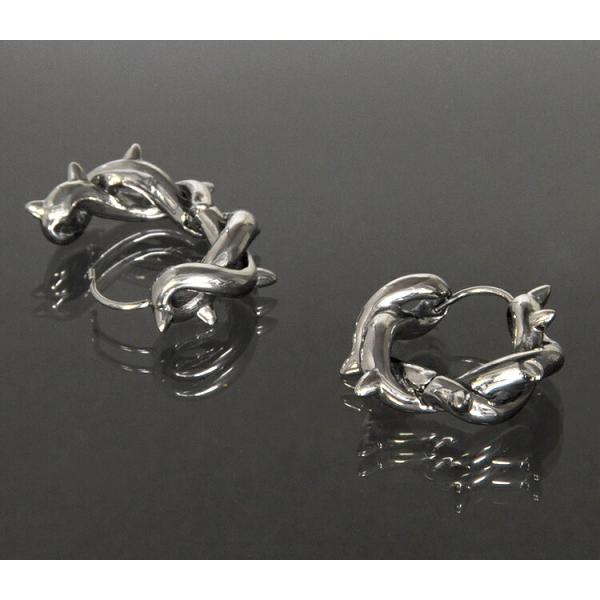 サージカルステンレスとは、金属アレルギーに強く医療用にも使用される体に優しい新素材ステンレス・スティールです。とても美しい光沢を持つ事からステンレス・スチールはアクセサリー素材として大変優れています。金属アレルギーに強い！医療用ステンレス製...