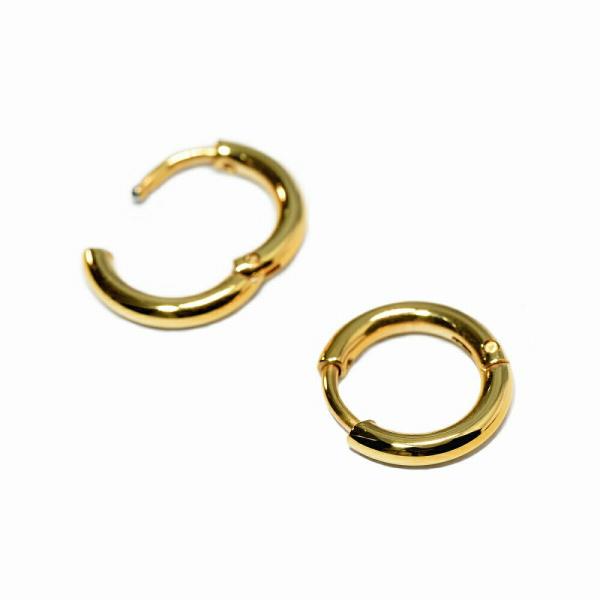 サージカルステンレスとは、金属アレルギーに強く医療用にも使用される体に優しい新素材ステンレス・スティールです。とても美しい光沢を持つ事からステンレス・スチールはアクセサリー素材として大変優れています。金属アレルギーに強い！医療用ステンレス製...