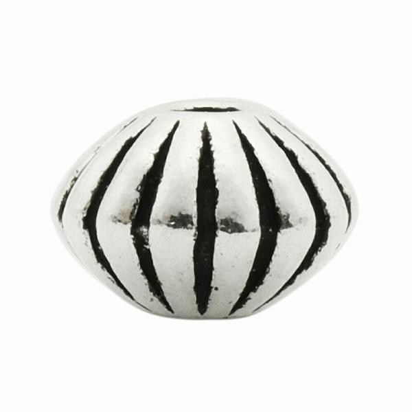 男性、女性問わず人気のシルバー925製アクセサリー、種類豊富に取り揃えております。手作り品や補修にも使えるアクセサリーパーツ【1個売り】 ビーズパーツ シルバー925 切り込み模様が入った円盤型ビーズ 外径5.5mm 高さ4.0mm 穴径1...