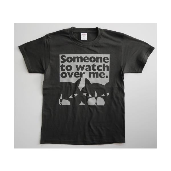 高原鉄男さんの猫画コレクションの製品です。オリジナルプリントTシャツです。サイズ：Sサイズ　着丈６３cm 身幅４６cm （キッズサイズの160ｃｍ程度です）素材(綿100％)【メール便利用商品です】この商品のお届けはポスト投函のメール便利用...