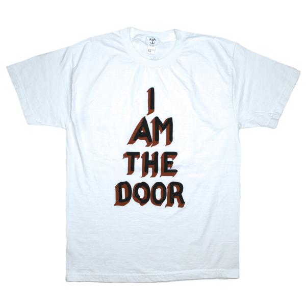 IAMTHEDOOR「私は扉です」シティライツ書店の店内にある扉のデザインです。100% Heavy CottonPreshrunk (防縮加工)※3枚目の画像は参考画像<br>シティライツ書店の地下にてドアの前で撮影されたロー...