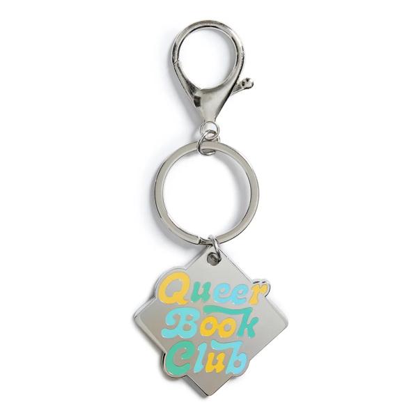 アウト・オブ・プリントQUEER BOOK CLUB KEYCHAIN多様性を尊重する文学とコミュニティを称える「Queer Book Club」キーホルダー。表現の大切さや、血縁にとらわれない大切な人たちとのつながり、そしてあらゆる本棚に...