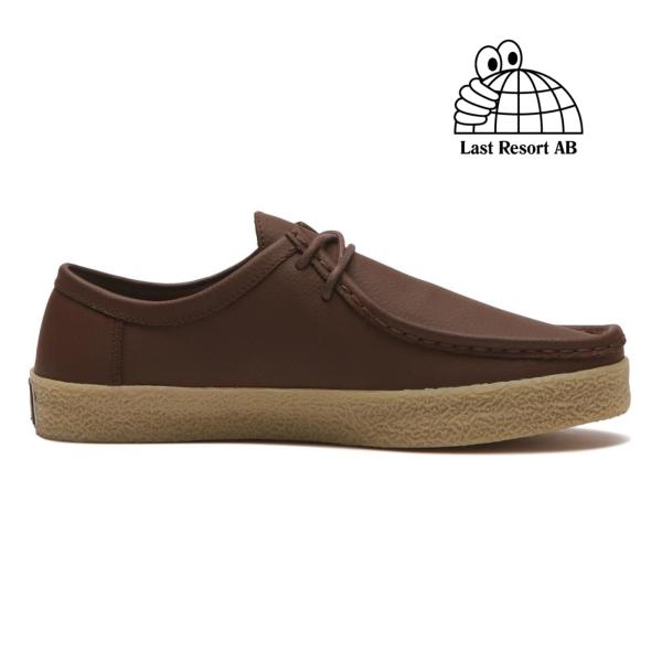 Last Resort AB のVM006は、モックトゥにインスパイアされたロープロファイルで無駄を削ぎ落としたデザインのスケートシューズです。「Cloudy Cush」インソールとクラシックなラバーアウトソールを採用し、日常使いの快適さと...