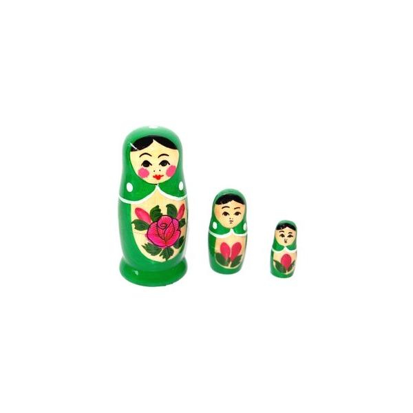 最もスタンダードで飽きのこないマトリョーシカのミニミニ版！ちょっとしたお土産、プレゼント最適！！ミニミニサイズなので、家のあちこちに飾れちゃう優れものです。ちょっとした隙間にもぴったりハマっちゃいます。素材：　菩提樹いちばん大きなマトリョー...