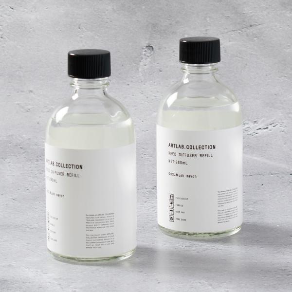 【商品詳細】商品名：ARTLAB.COLLECTION リードディフューザーオイルレフィル種類：Musk savon（ムスクサボン）内容：オイル280mL×２個パッケージサイズ：Φ68×H153mm注意事項：※280mlボトル1回分のつめか...